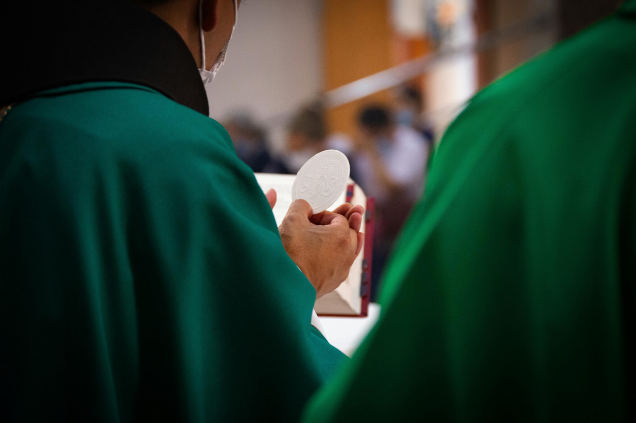 The Power of Daily Mass and Why Every Catholic Should Attend - The Holy ...